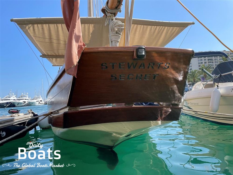 2000 Tyrell and Young of Faversham Colchester Smack 8.9 for sale. View ...