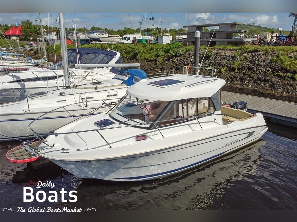 2013 Bénéteau Boats Antares 780 for sale. View price, photos and Buy ...