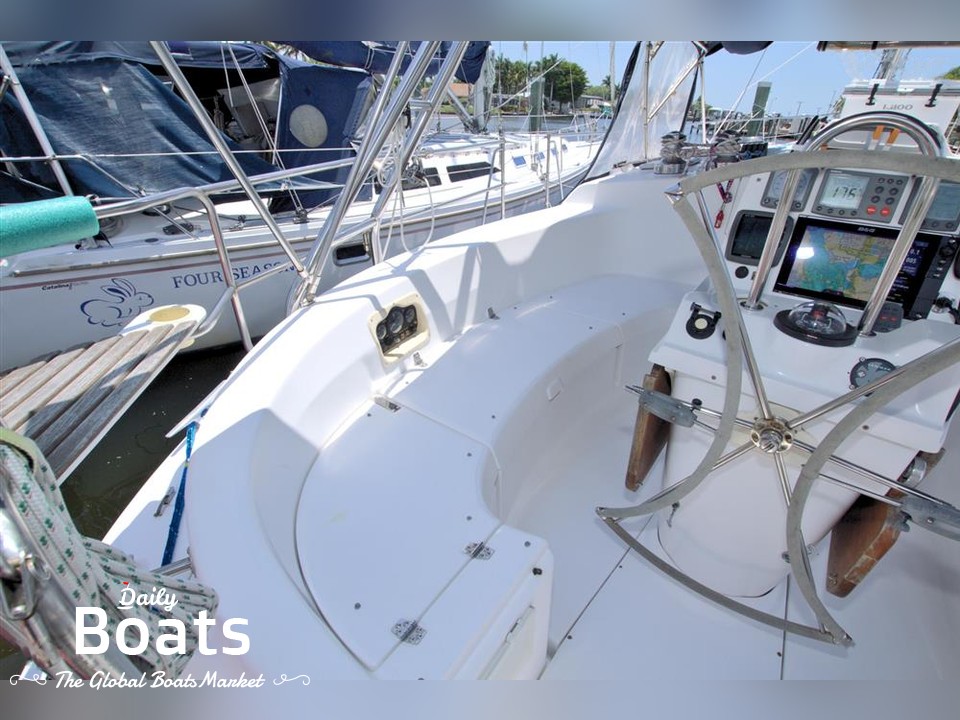 2001 Hunter 460 for sale. View price, photos and Buy 2001 Hunter 460 ...