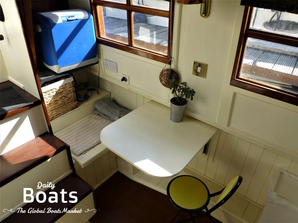 1914 Houseboat Classic Ex Dutch Sailing Barge for sale. View price ...