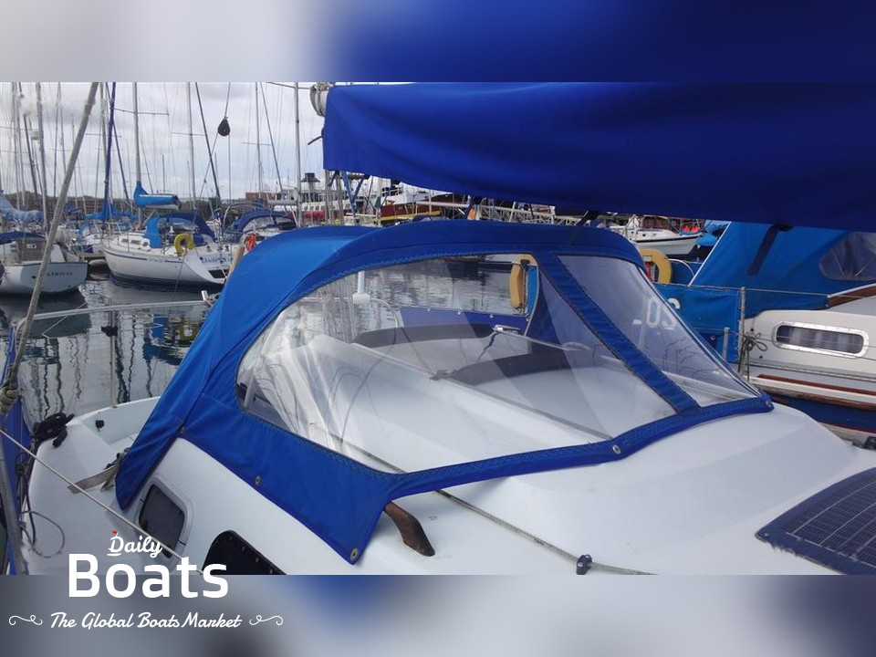 1990 Hunter Horizon 272 for sale. View price, photos and Buy 1990 ...