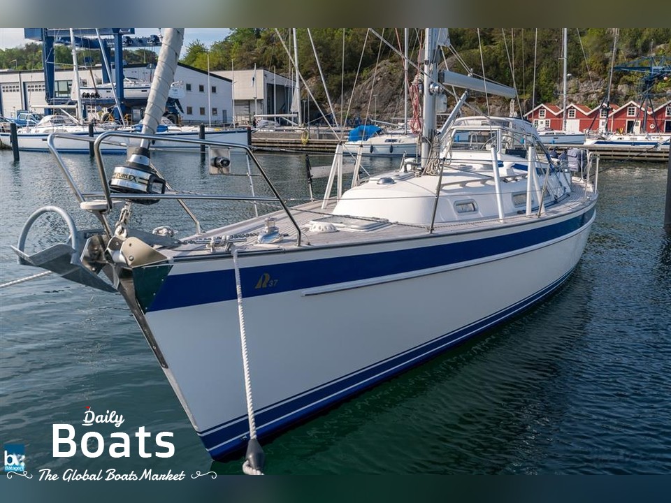2005 Hallberg Rassy 37 for sale. View price, photos and Buy 2005 ...