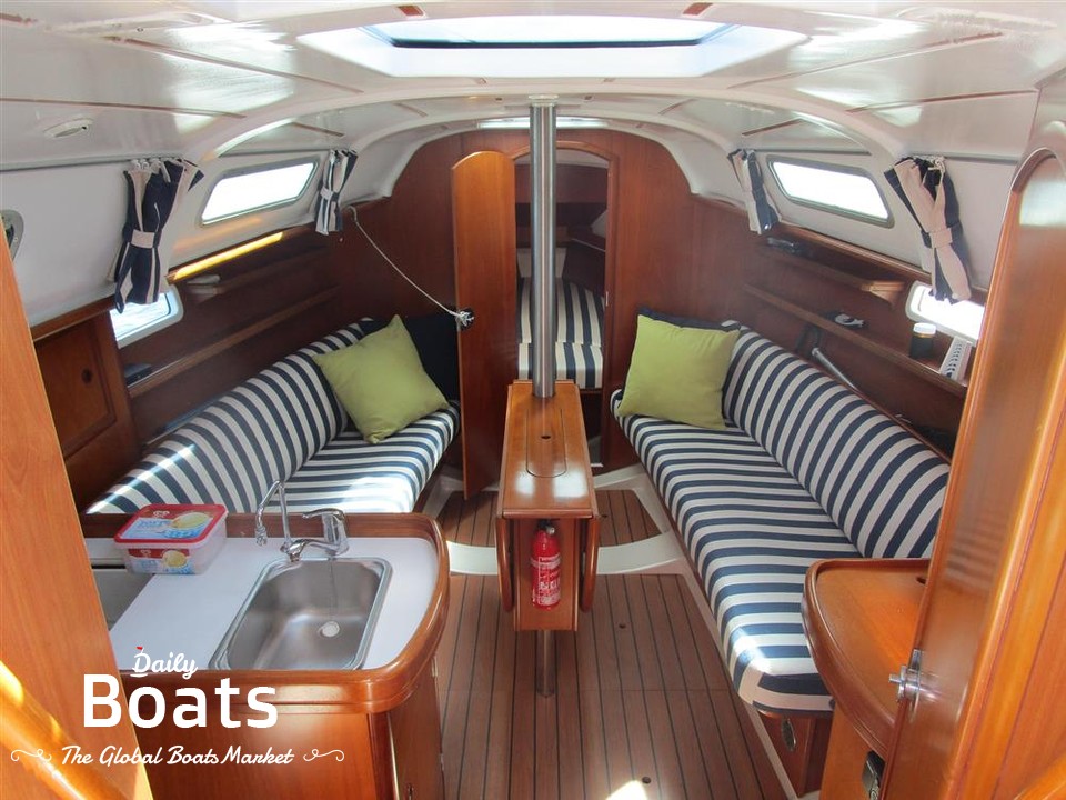 2001 Bénéteau Boats Oceanis 311 for sale. View price, photos and Buy ...