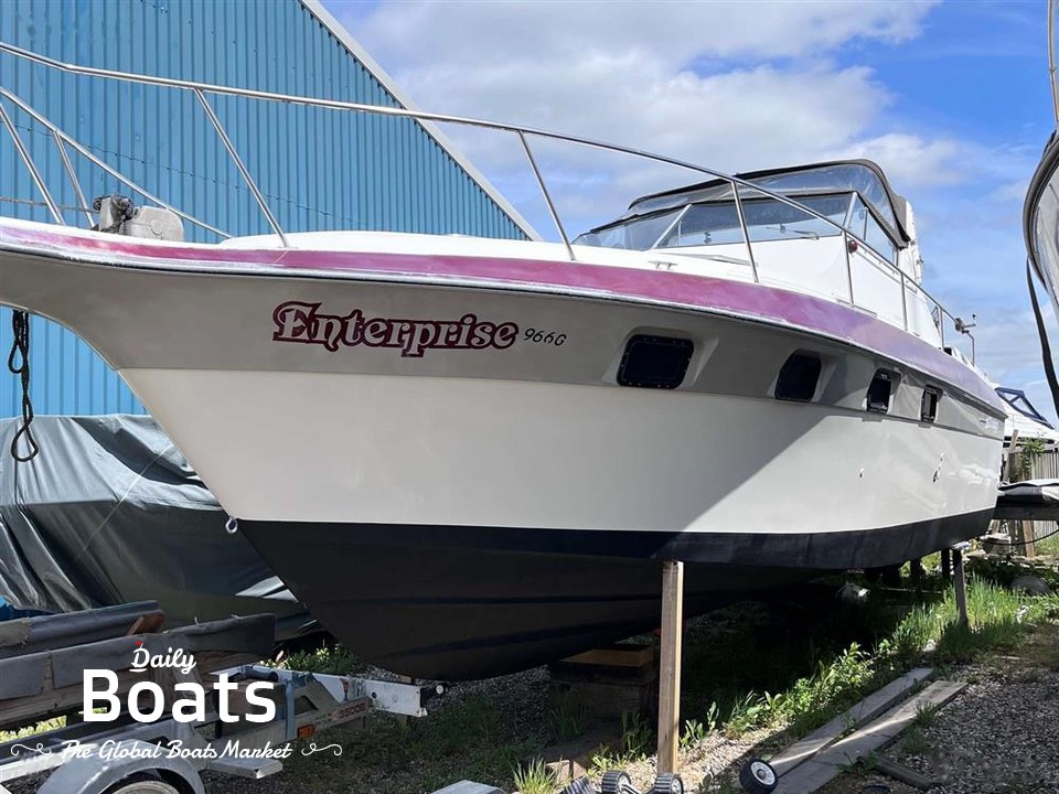 1991 Cruisers Yachts 35 Express for sale. View price, photos and Buy ...