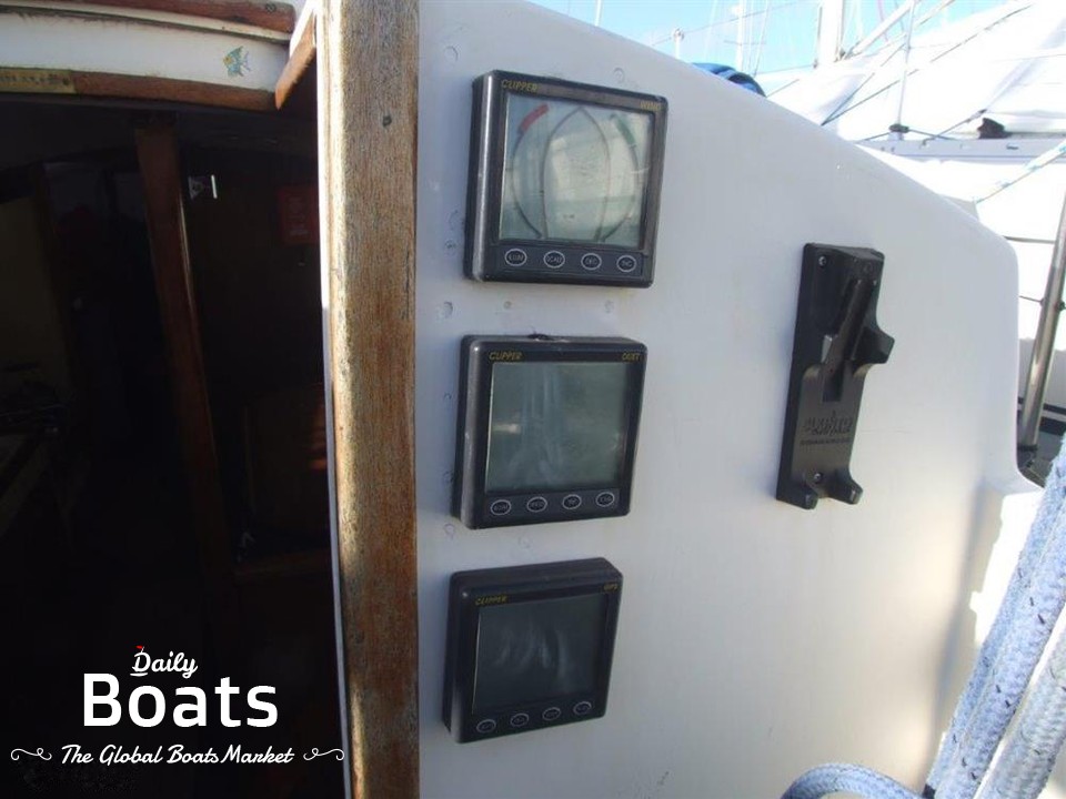 1980 Hummingbird 30 for sale. View price, photos and Buy 1980 ...