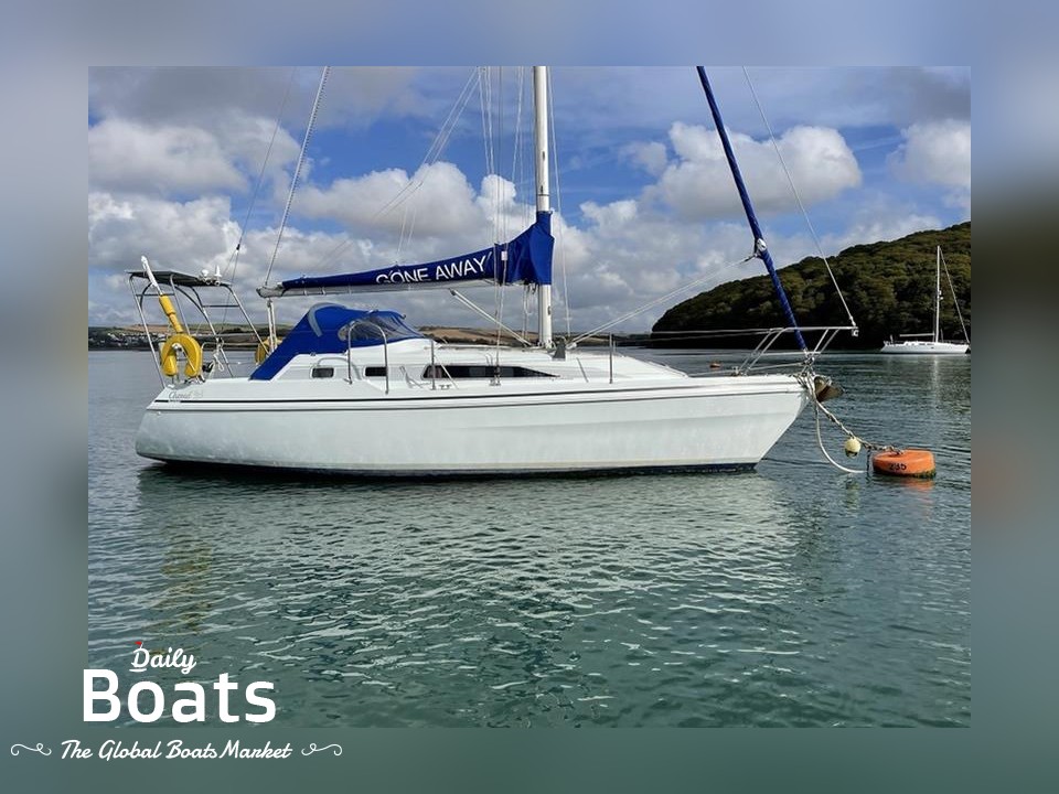 2000 Hunter Channel 323 for sale. View price, photos and Buy 2000 ...