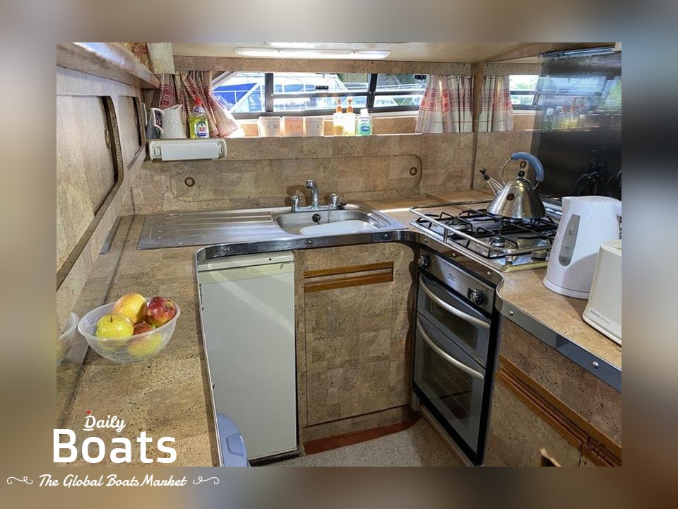 1982 Broom Monarch 40 for sale. View price, photos and Buy 1982 Broom ...