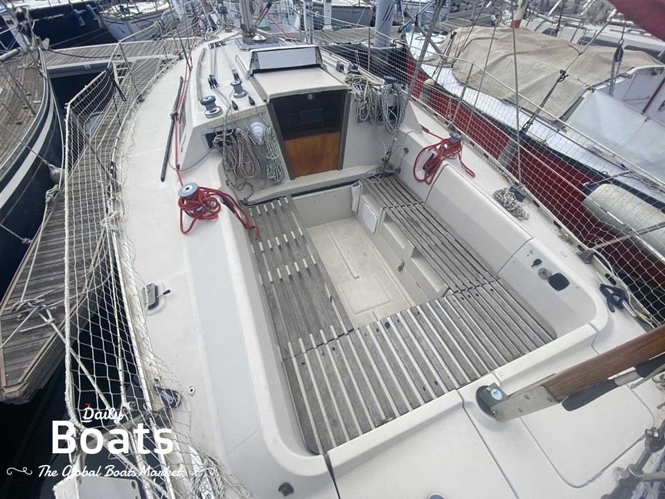 1982 Bénéteau Boats First 32 for sale. View price, photos and Buy 1982 ...