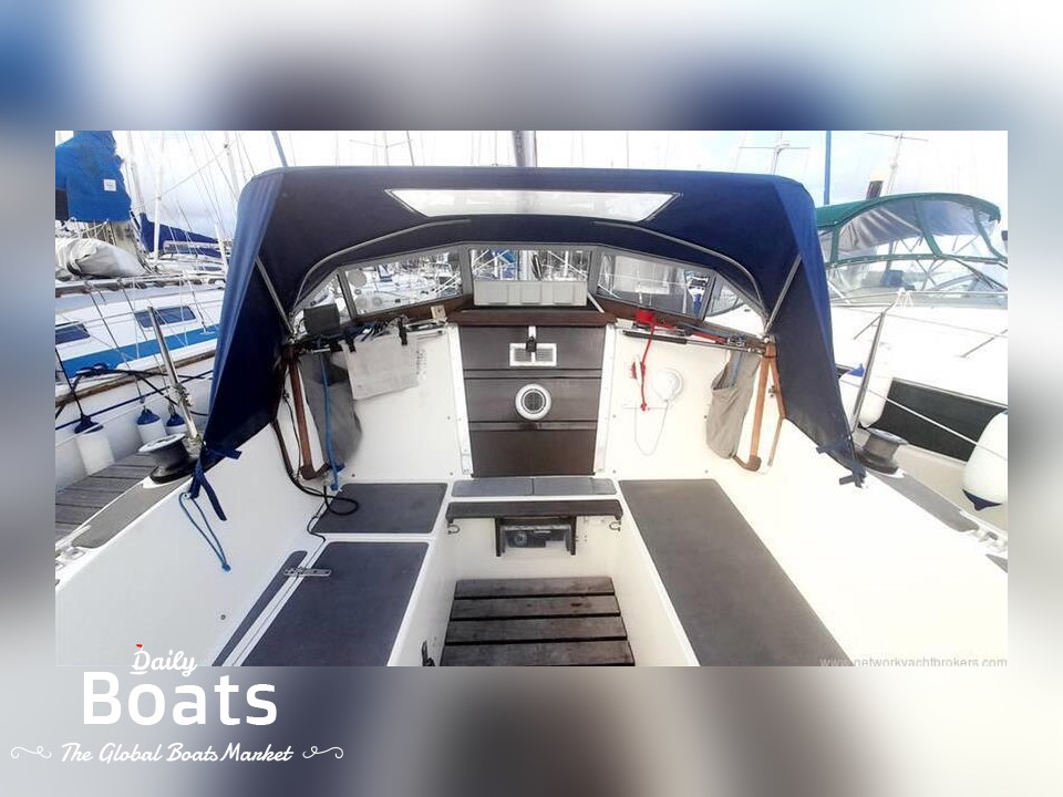 1985 Colvic Craft Countess 28 for sale. View price, photos and Buy 1985 ...