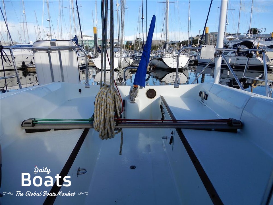 2002 Hunter Channel 31 for sale. View price, photos and Buy 2002 Hunter ...