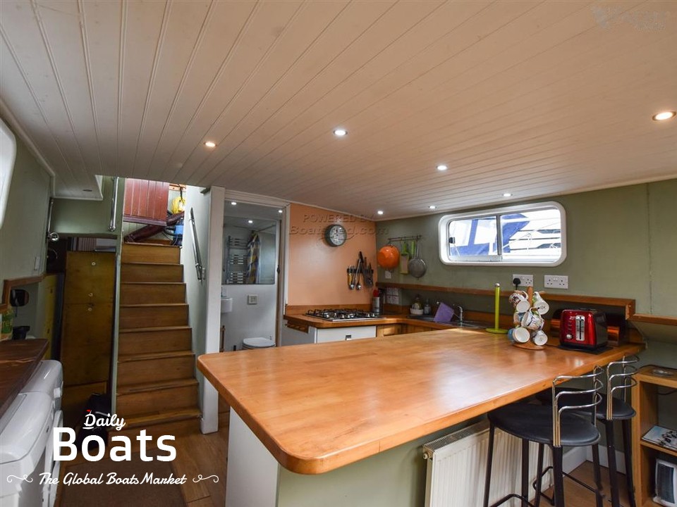1930 Houseboat Dutch Barge 20M With London Mooring for sale. View price ...