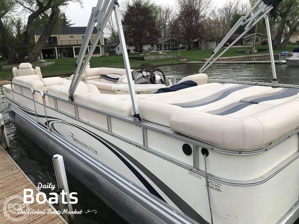 2006 Bennington Marine 2575 Rfs for sale. View price, photos and Buy ...