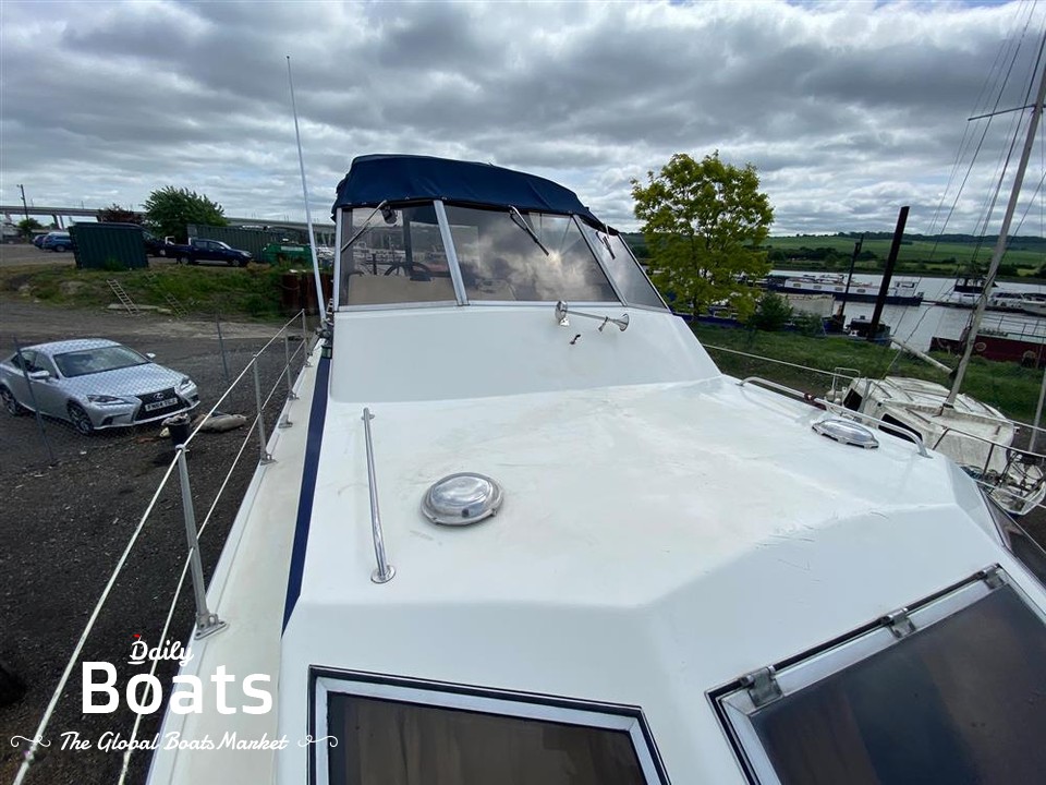 1981 Fairline Phantom 32 for sale. View price, photos and Buy 1981 ...