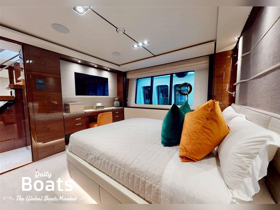 2020 Princess 30 for sale. View price, photos and Buy 2020 Princess 30 ...