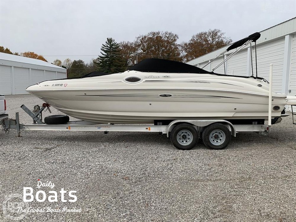 2008 Sea Ray Boats 240 Sundeck for sale. View price, photos and Buy ...
