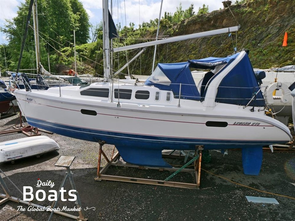 1997 Hunter Legend 310 for sale. View price, photos and Buy 1997 Hunter ...