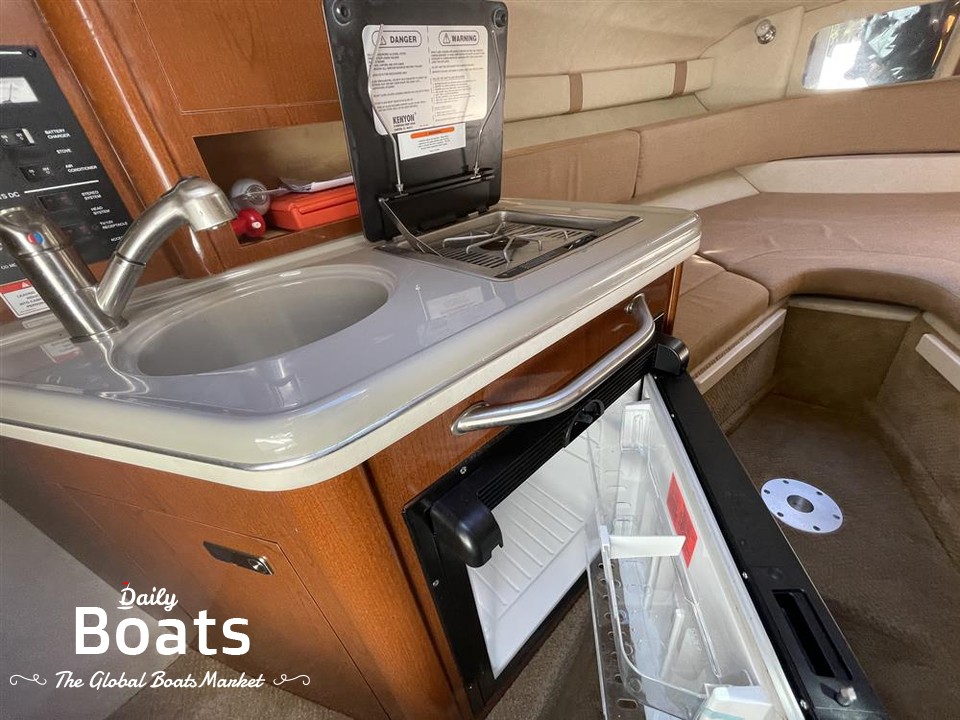 2011 Sea Ray Boats 240 Sundancer for sale. View price, photos and Buy ...