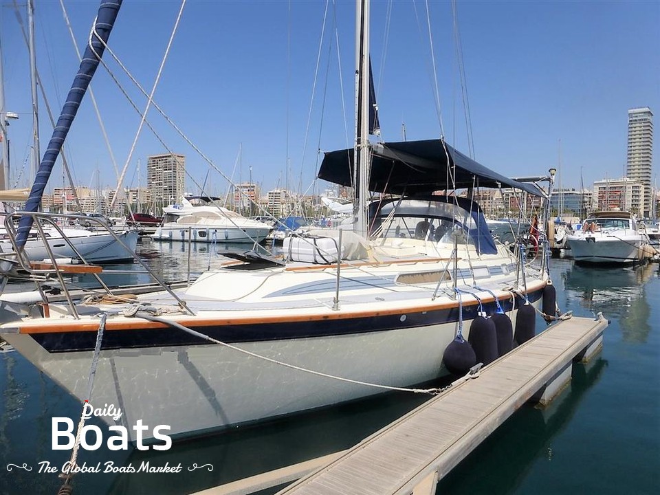 1989 Westerly Seahawk 35 for sale. View price, photos and Buy 1989 ...