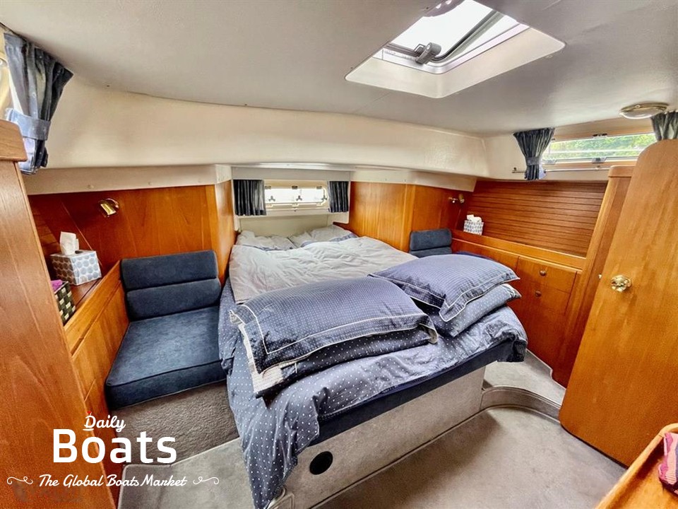 1992 Moody 38 Cc for sale. View price, photos and Buy 1992 Moody 38 Cc ...