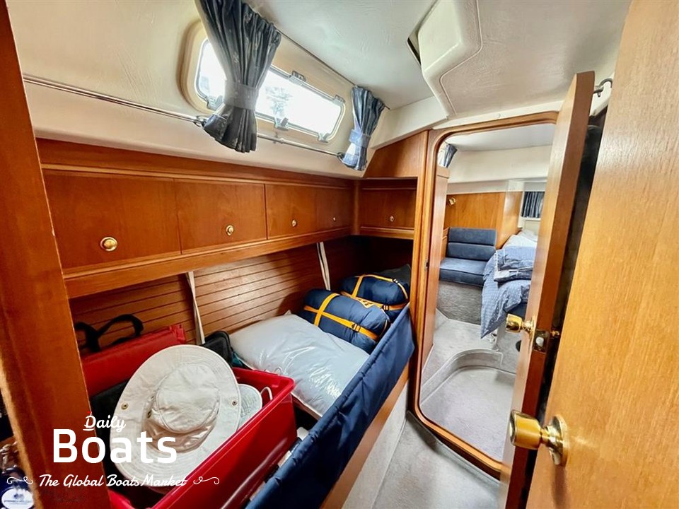 1992 Moody 38 Cc for sale. View price, photos and Buy 1992 Moody 38 Cc ...