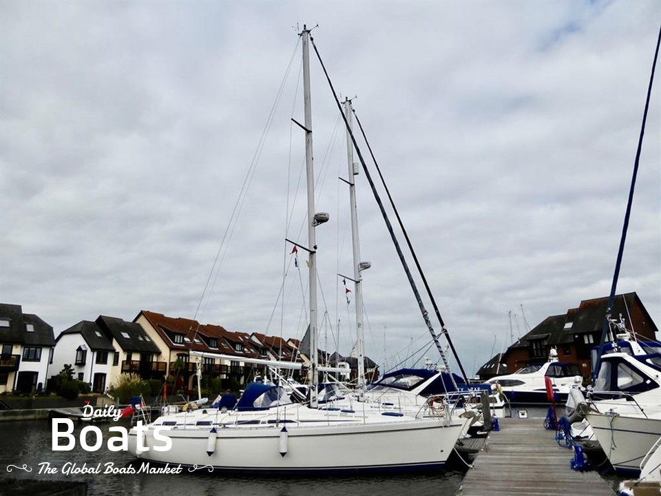 1992 Moody 38 Cc for sale. View price, photos and Buy 1992 Moody 38 Cc ...