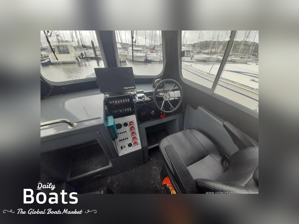 2004 Halmatic Arctic 28 Cabin for sale. View price, photos and Buy 2004 ...