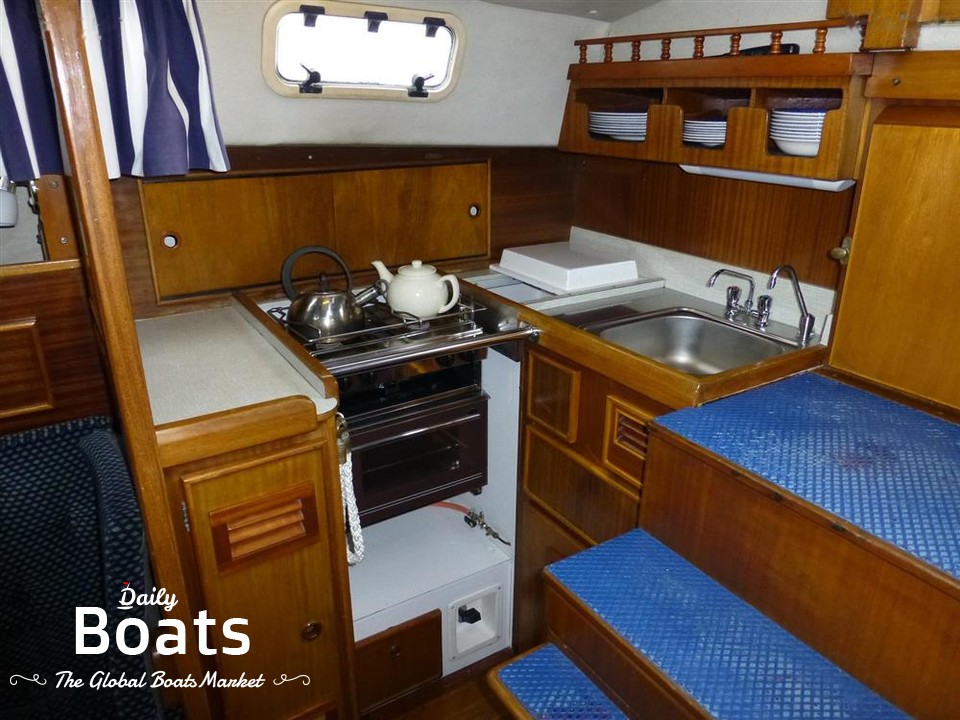 1980 Westerly Discus 33 for sale. View price, photos and Buy 1980 ...