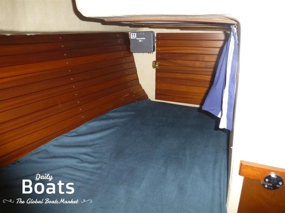 1980 Westerly Discus 33 for sale. View price, photos and Buy 1980 ...