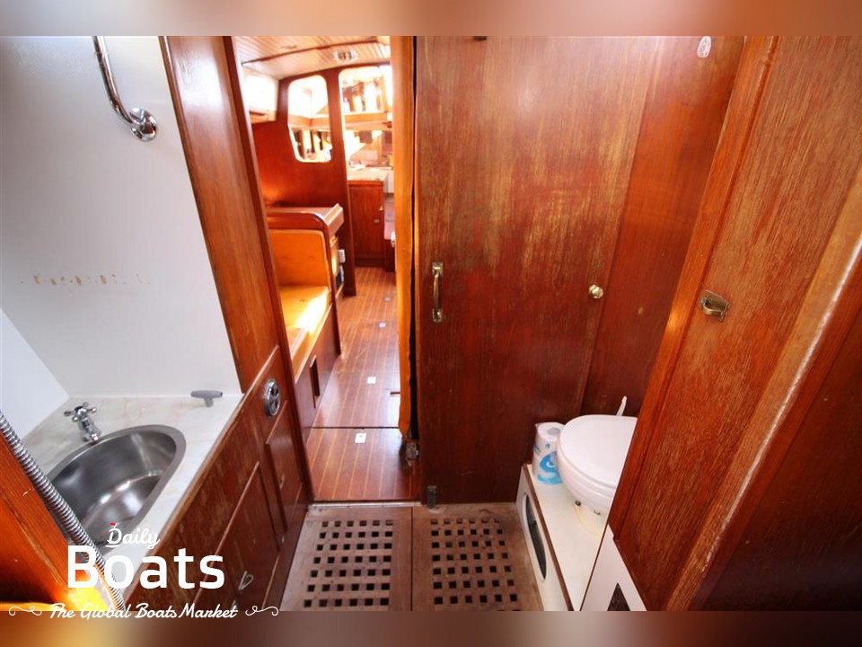 1980 Sparkman & Stephens Condor 37 for sale. View price, photos and Buy ...