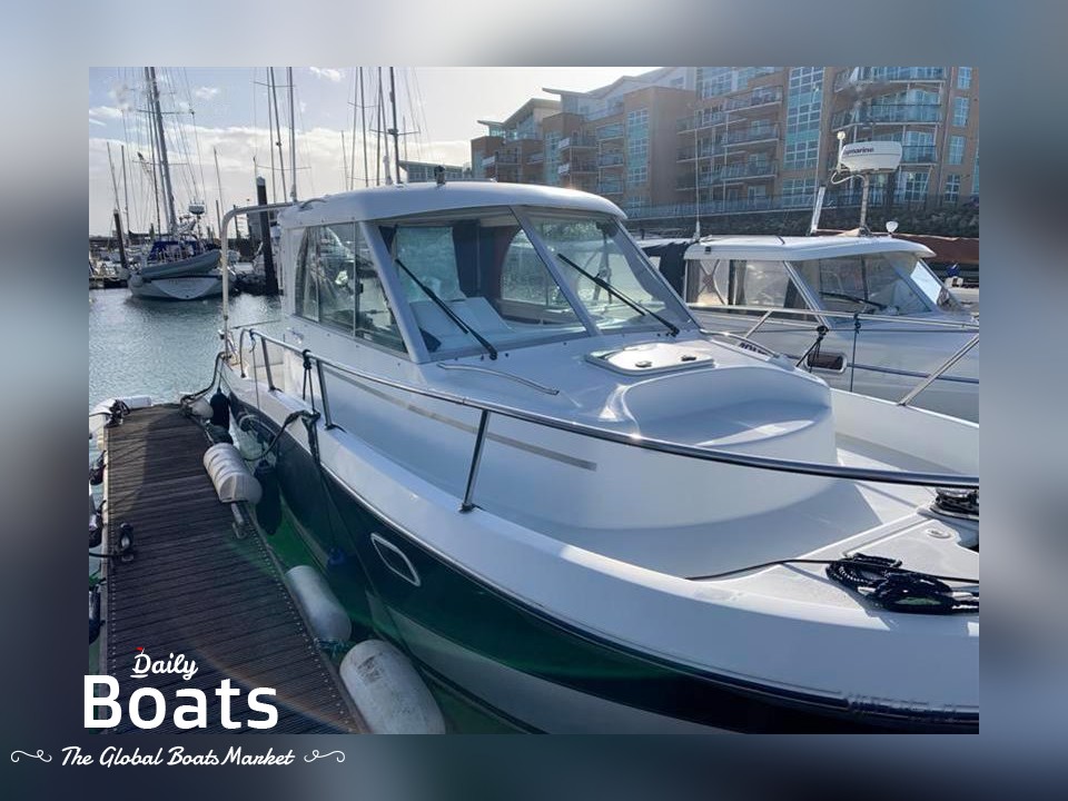 2004 Bénéteau Boats Antares 760 for sale. View price, photos and Buy ...