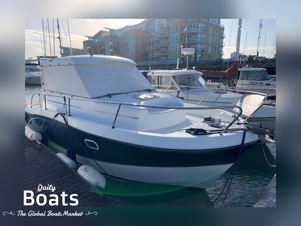 2004 Bénéteau Boats Antares 760 for sale. View price, photos and Buy ...