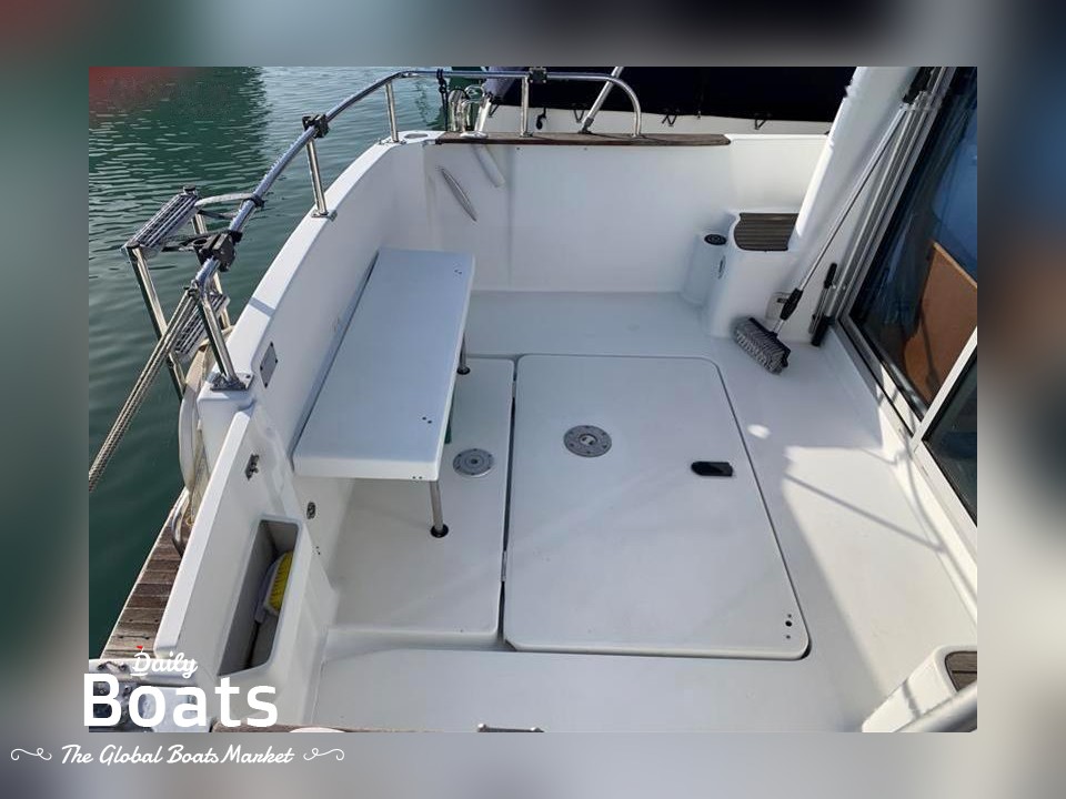 2004 Bénéteau Boats Antares 760 à vendre. Voir le prix, les photos et ...