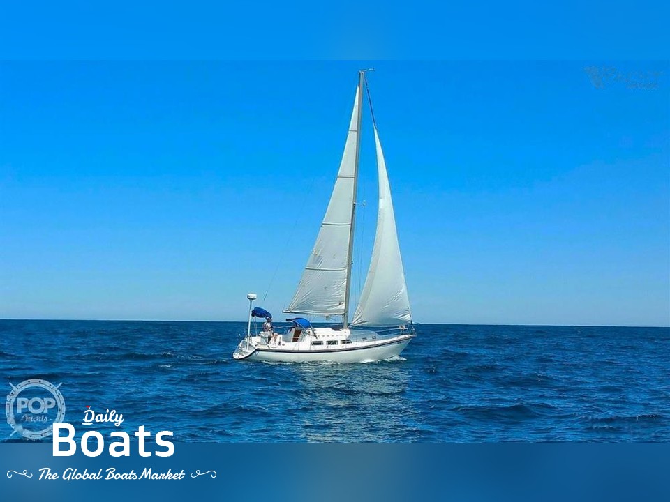 1987 Newport 33 for sale. View price, photos and Buy 1987 Newport 33 ...