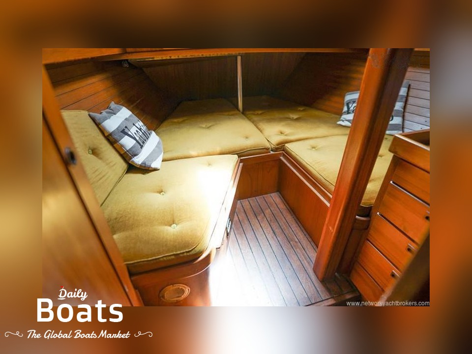 1985 Aphrodite 40 for sale. View price, photos and Buy 1985 Aphrodite ...
