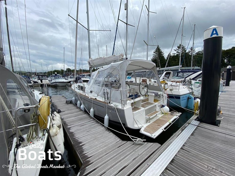 2018 Bénéteau Boats Oceanis 351 for sale. View price, photos and Buy ...