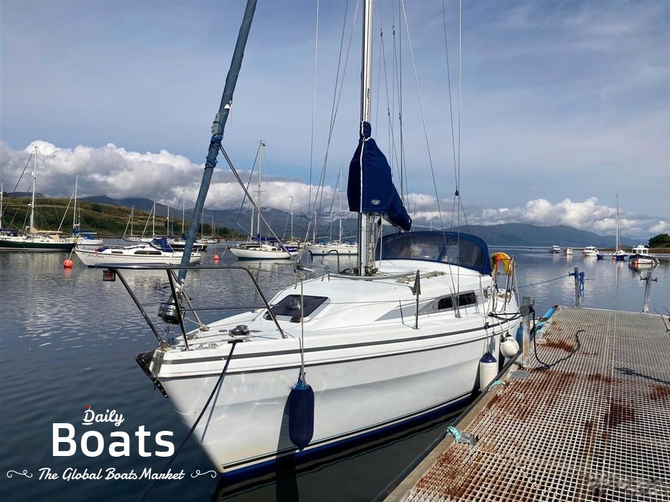 1994 Hunter Channel 32 for sale. View price, photos and Buy 1994 Hunter ...