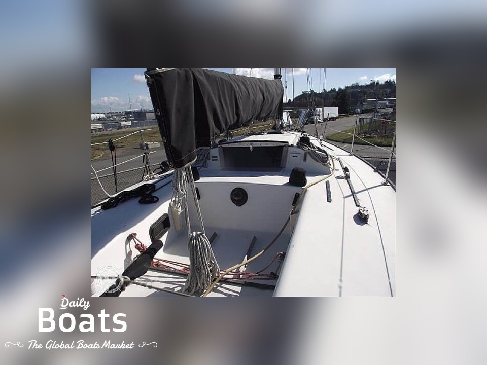 1983 Formula 32 for sale. View price, photos and Buy 1983 Formula 32 ...