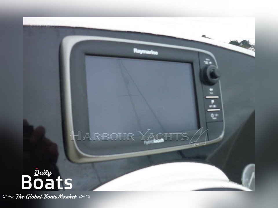 1991 Hunton Maverick 37 for sale. View price, photos and Buy 1991 ...