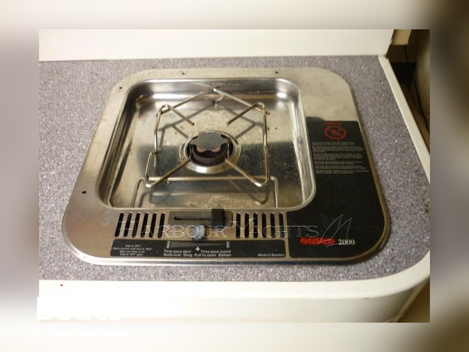 1991 Hunton Maverick 37 for sale. View price, photos and Buy 1991 ...