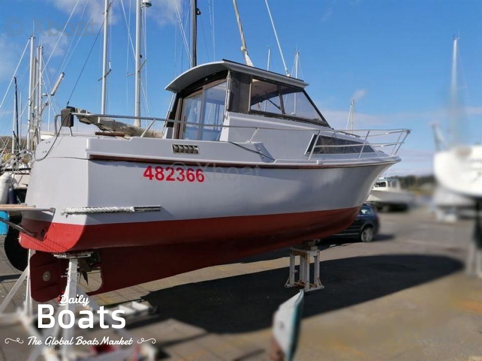 1979 Bénéteau Boats Antares 750 for sale. View price, photos and Buy ...