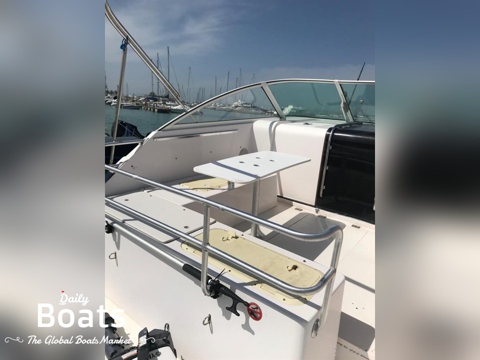 1995 Bertram Yachts 30 Moppie for sale. View price, photos and Buy 1995 ...