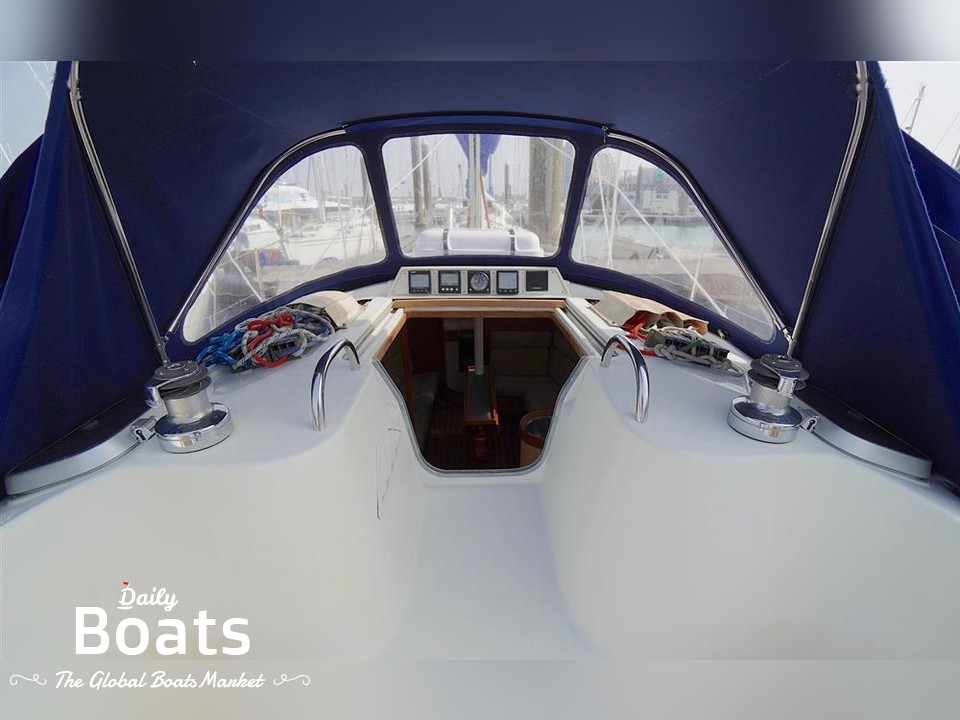 1991 Sadler Yachts Starlight 35 for sale. View price, photos and Buy ...