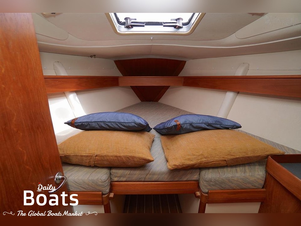 1991 Sadler Yachts Starlight 35 for sale. View price, photos and Buy ...