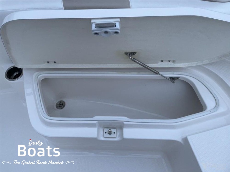 2020 Robalo R200 Cc for sale. View price, photos and Buy 2020 Robalo ...