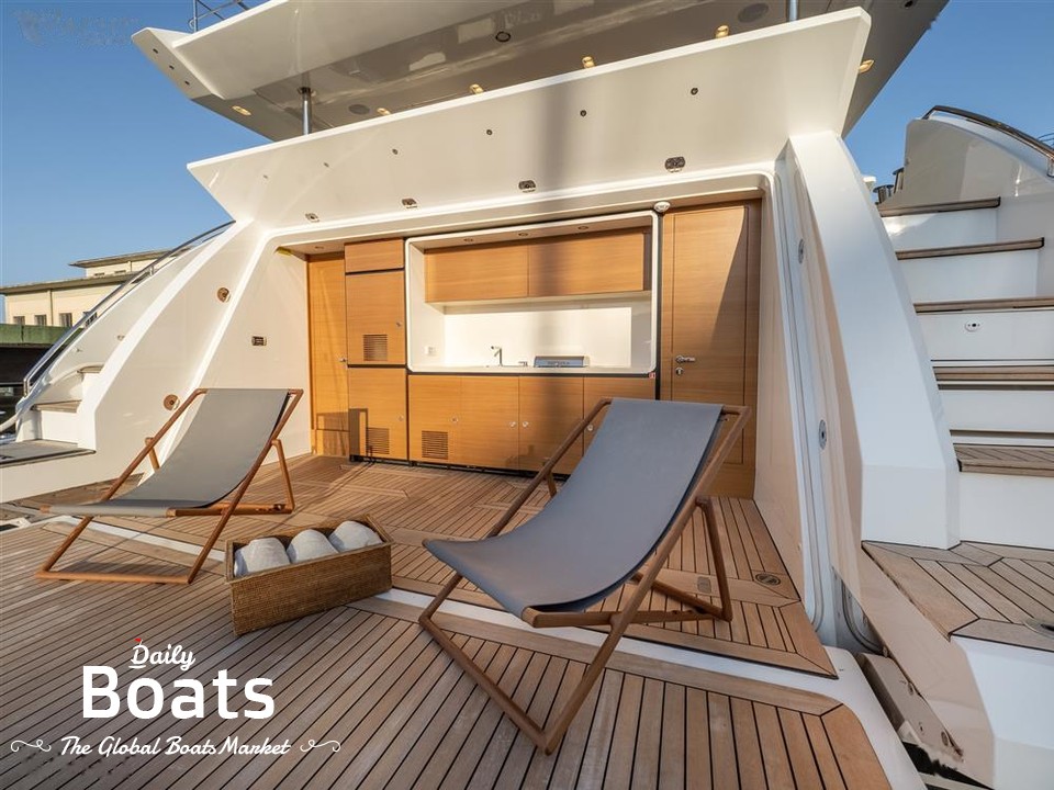 2018 Azimut Yachts Grande 35M for sale. View price, photos and Buy 2018 ...