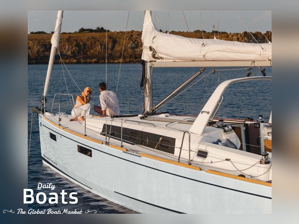 2022 Bénéteau Boats Oceanis 381 for sale. View price, photos and Buy ...