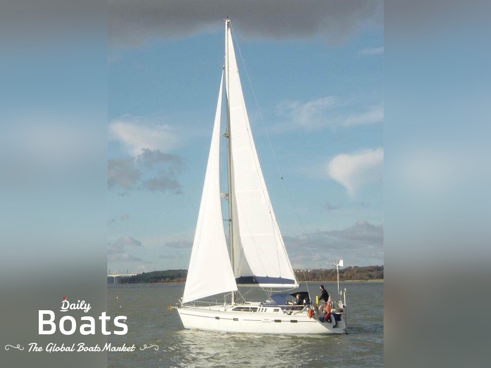 1993 Hunter Legend 43 for sale. View price, photos and Buy 1993 Hunter ...