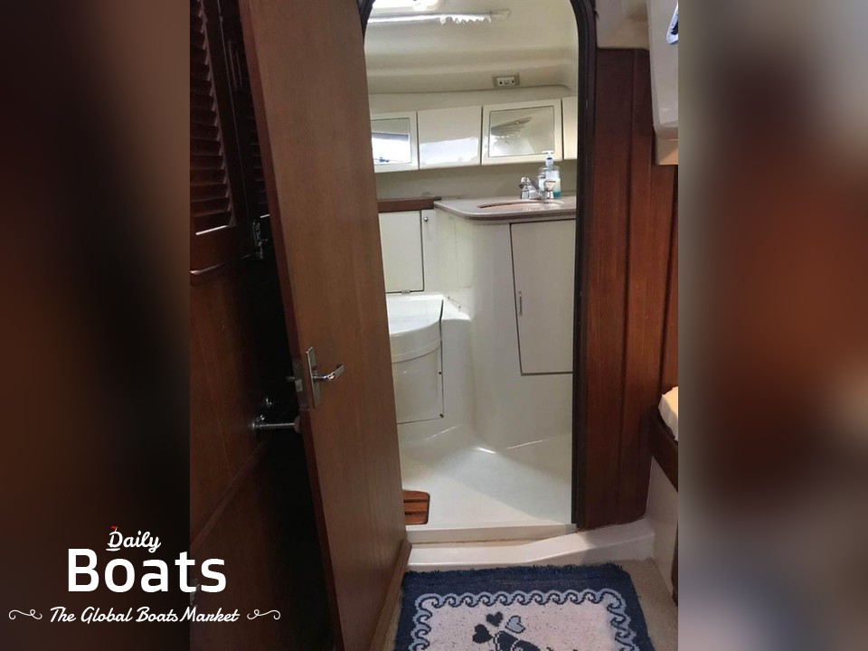 1993 Hunter Legend 43 for sale. View price, photos and Buy 1993 Hunter ...