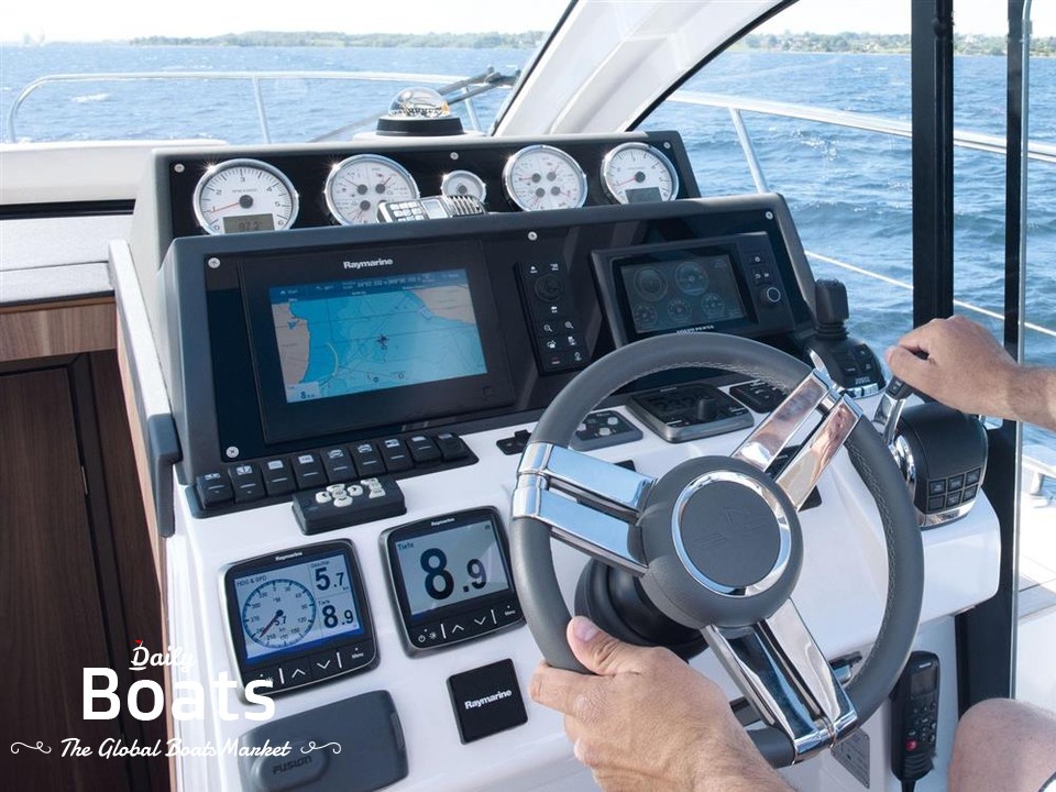 2022 Sealine C335 for sale. View price, photos and Buy 2022 Sealine ...