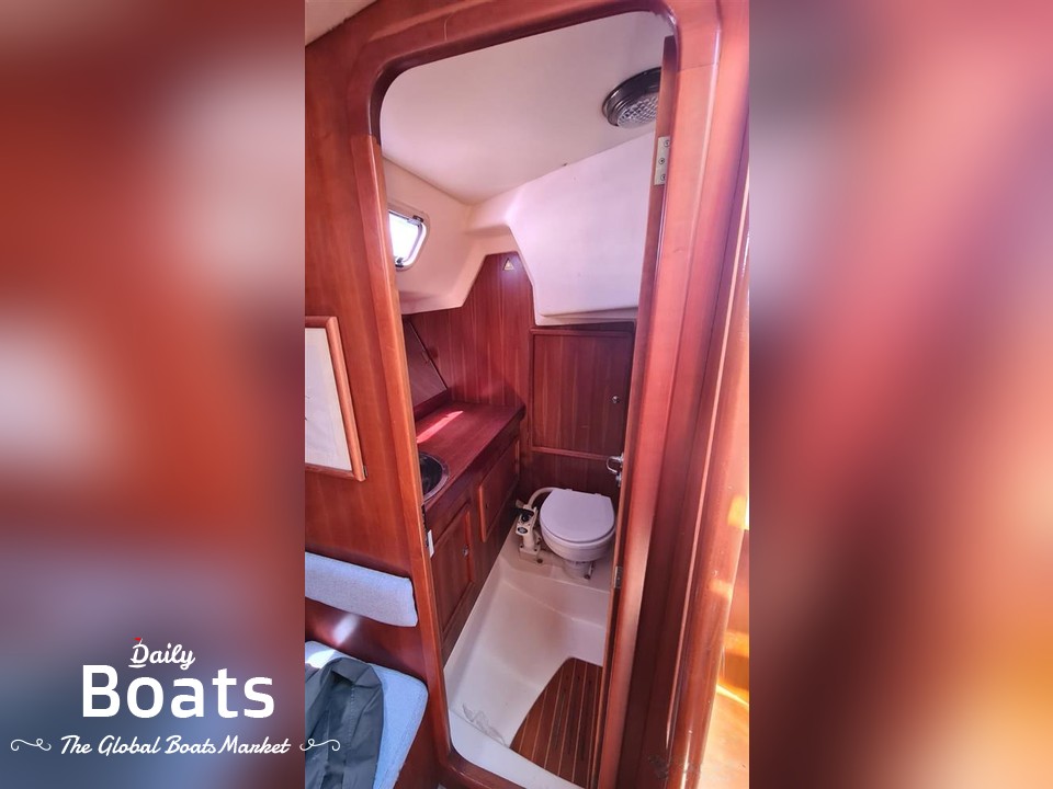 2000 Comar Comet 38 for sale. View price, photos and Buy 2000 Comar ...